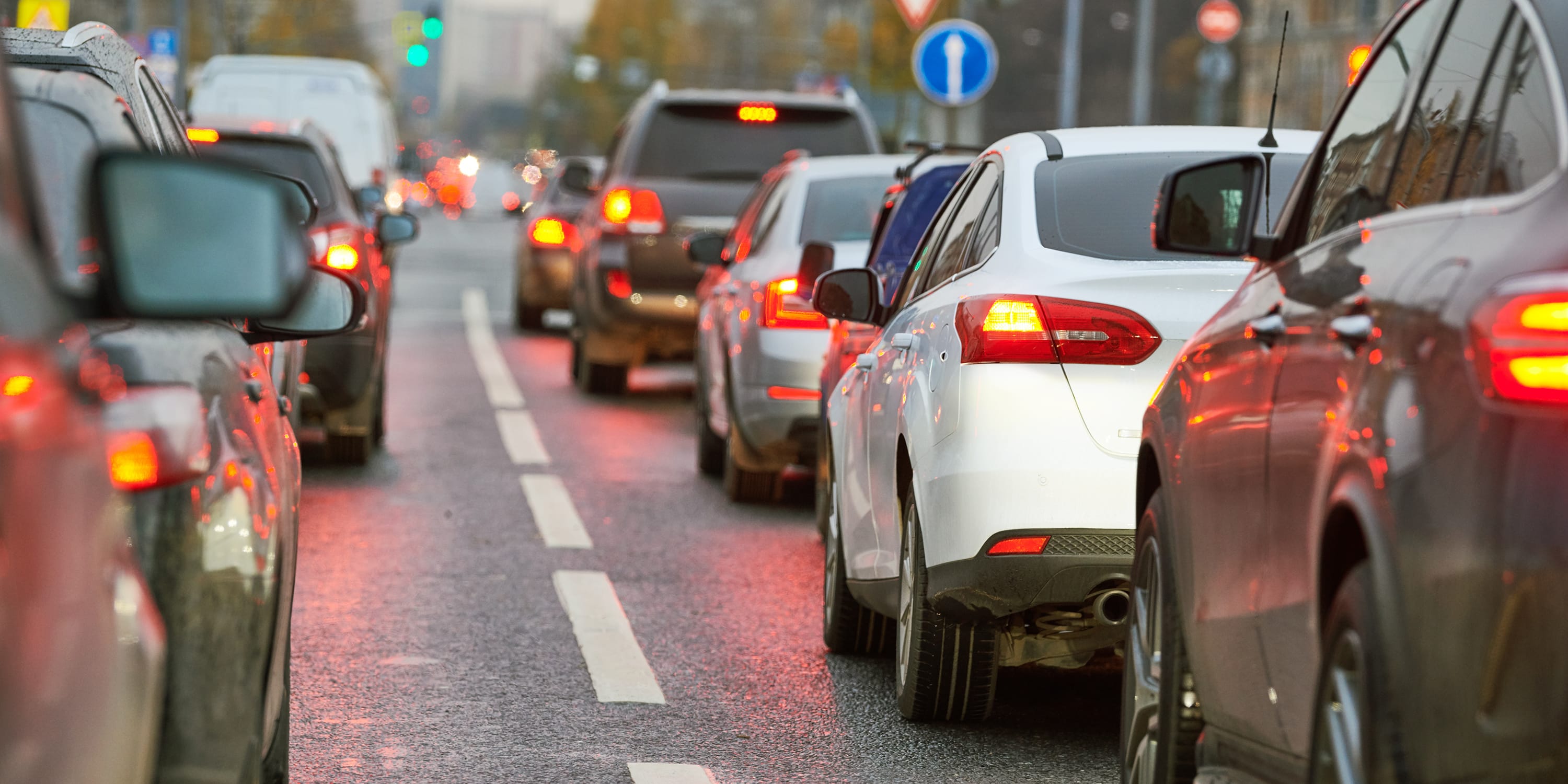 When to Use Hand and Turn Signals | Via