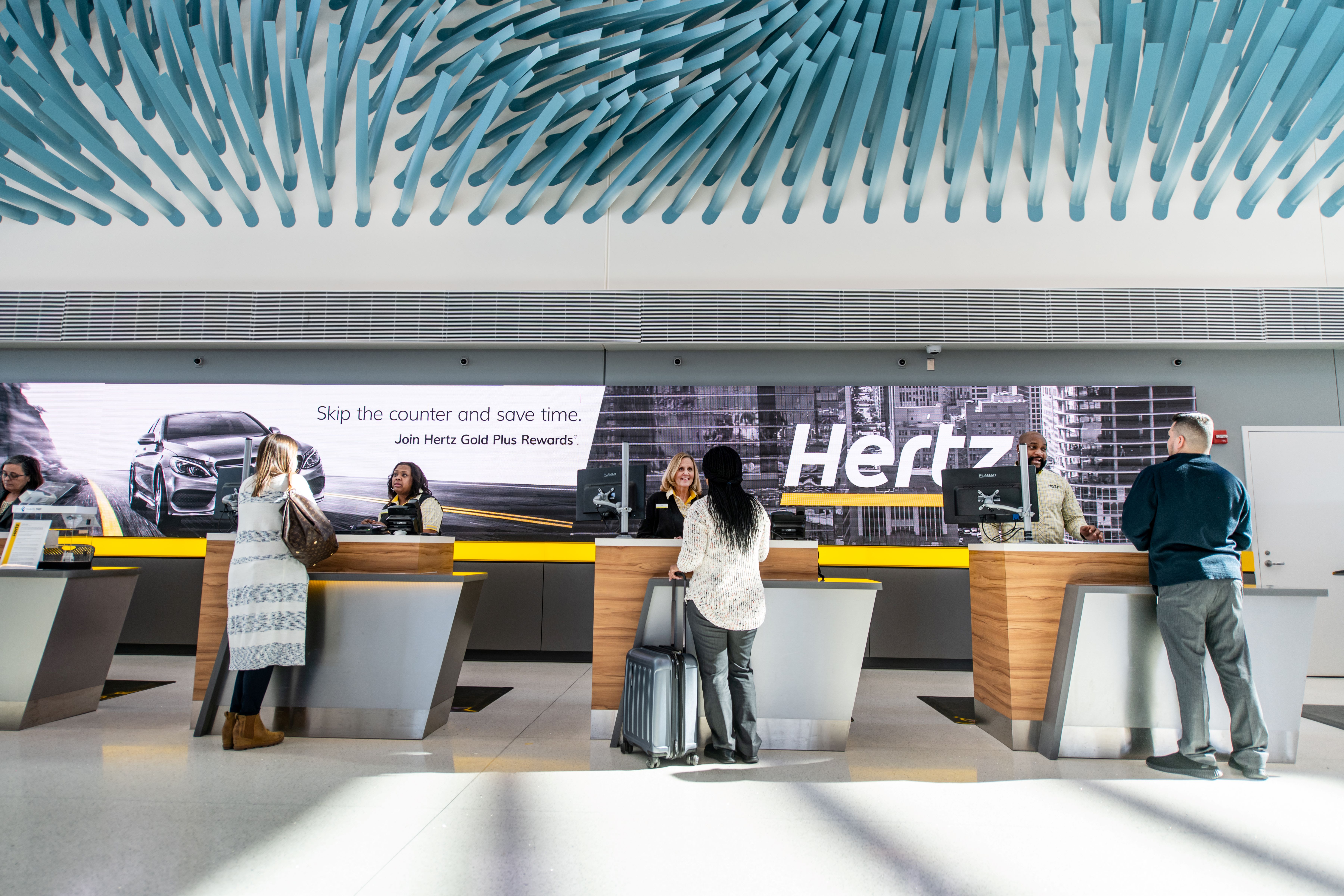 Why You Should Rent with Hertz for Your Family Road Trip | Via
