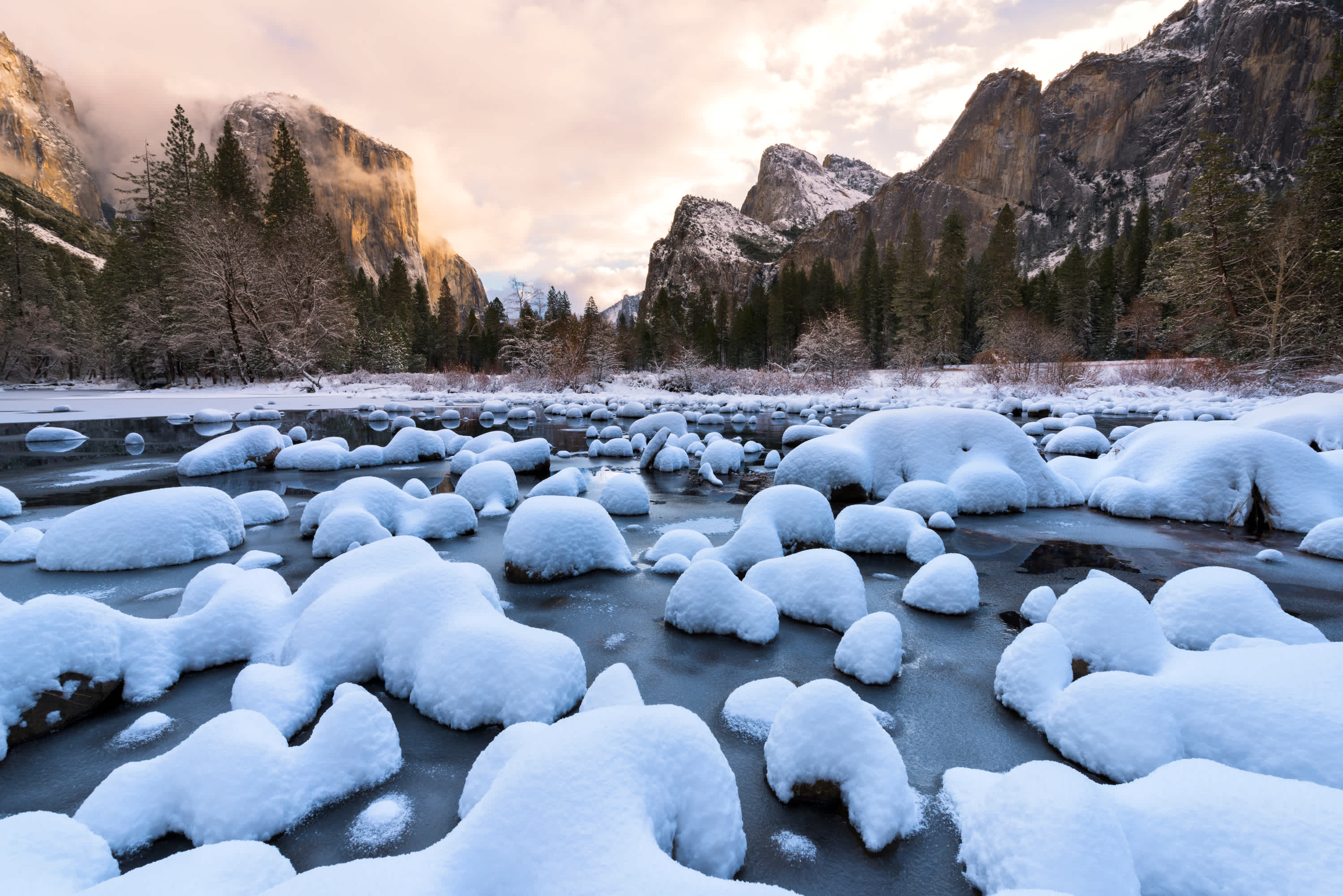 What to Do in Yosemite National Park in Winter | Via