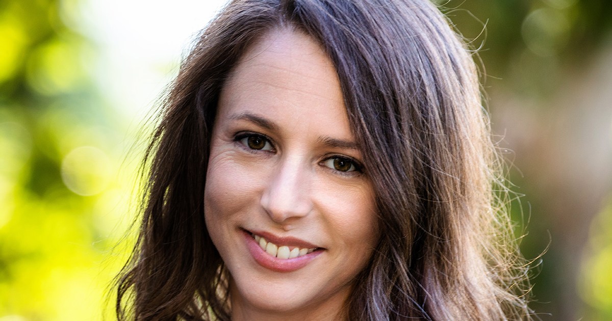 Avital Andrews - Contributing Writer Bio | AAA