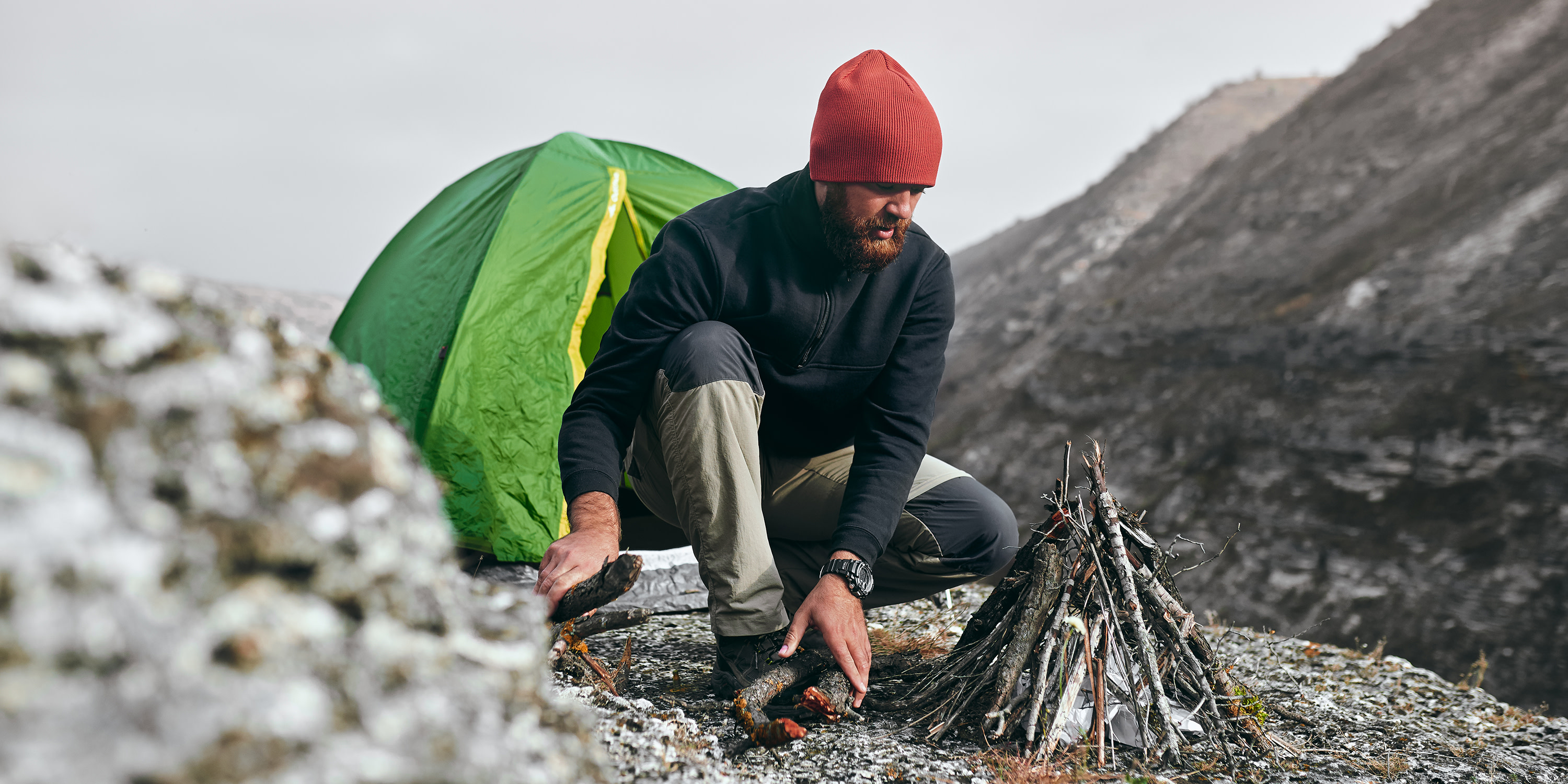 How to Make a Campfire and S’mores | Via