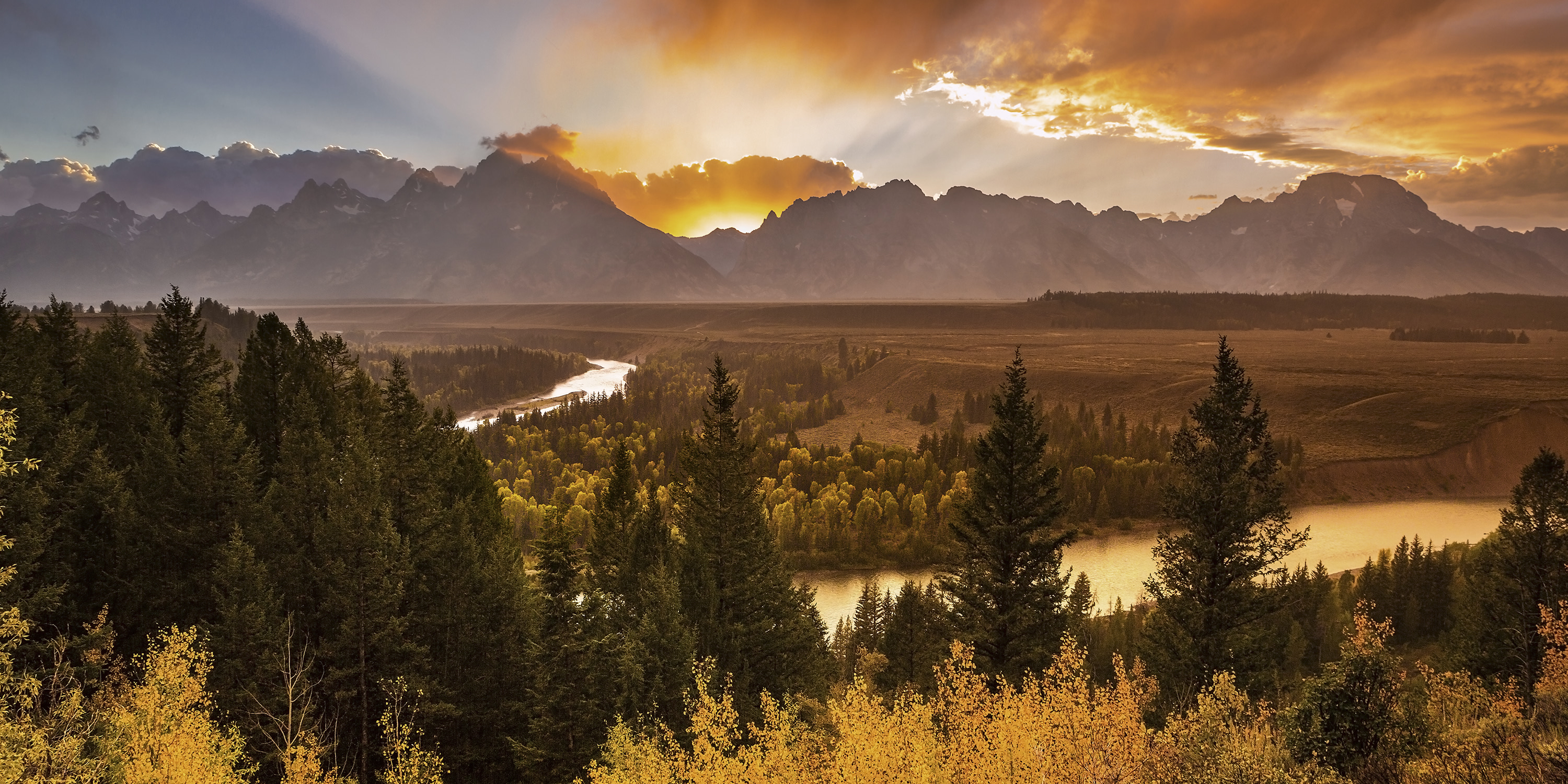 Jackson Hole, Wyoming Fall Weekend Trip | Via